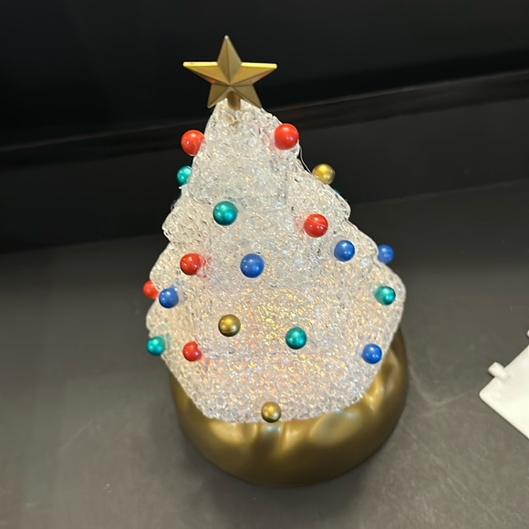 Avon | Holiday | Vintage Avon Twinkling Tree | Poshmark